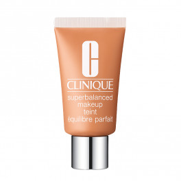 Superbalanced Makeup - Clinique - Sabina